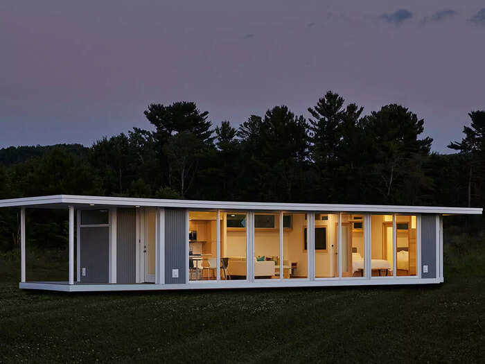 There's only one home left at a popular tiny-home community near Tampa ...