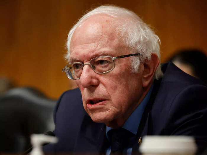 Bernie Sanders wants to bring in a 4-day workweek, which would see ...
