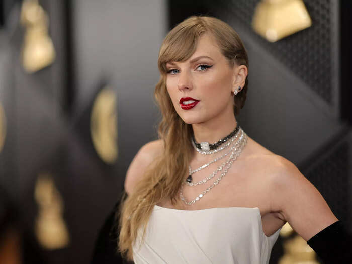 Taylor Swift's clock obsession is good for business | Business Insider ...