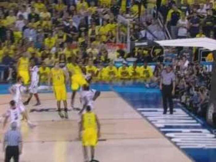 Tim Hardaway Jr. Threw Down A Monster Dunk And Dad Was Impressed ...