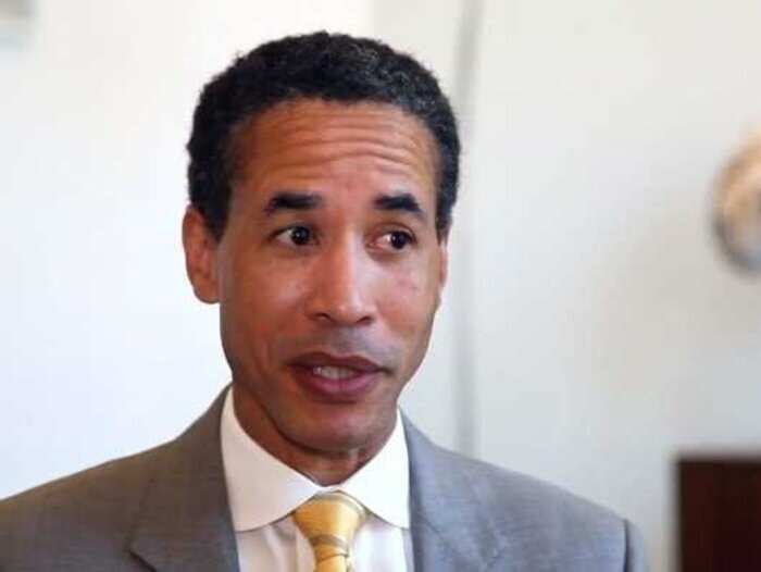 Software CEO Charles Phillips: You Can't Overcommunicate When It Comes ...