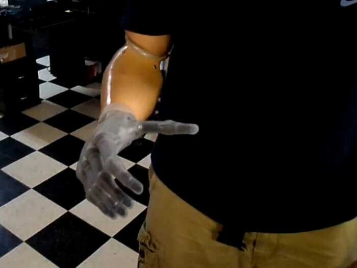 This Robotic 'Terminator' Hand Is The Realest Prosthetic We've Seen Yet ...