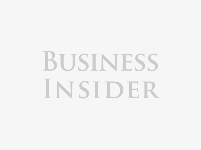 Apple hired a 'secret agent' who is an expert in digital license plates ...