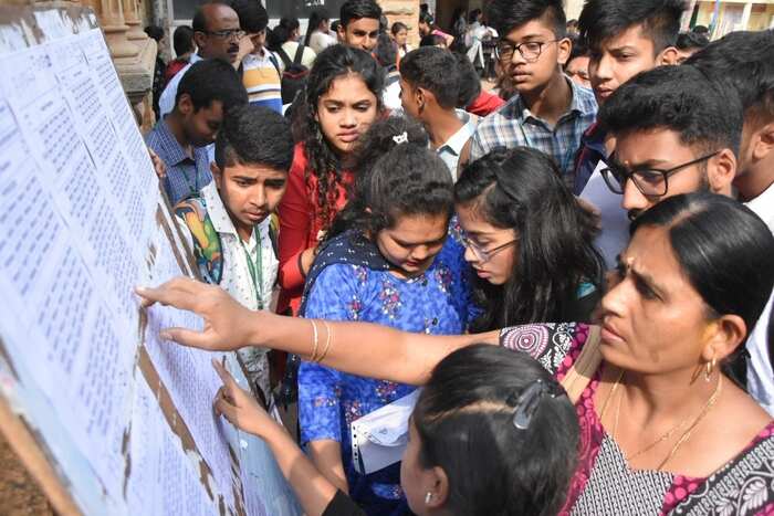 Over 7.9 lakh students fail in Hindi in UP board exams | Business ...