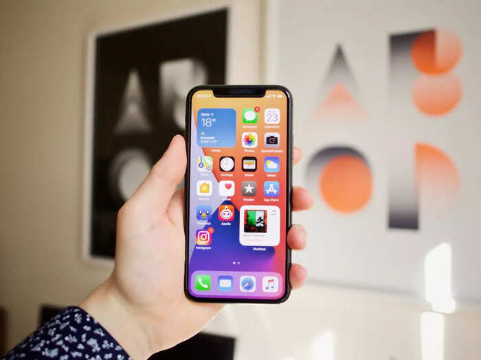 Apple updates iWork suite apps Keynote, Page and Numbers with new tools ...
