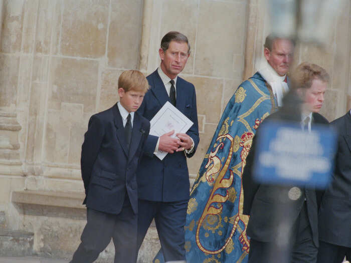 Prince Harry says he only cried once after Princess Diana died and felt ...